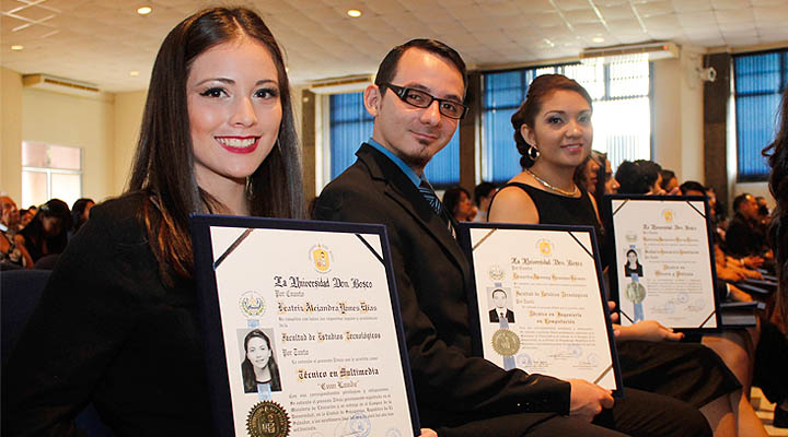 Universidad Don Bosco © | Noticia